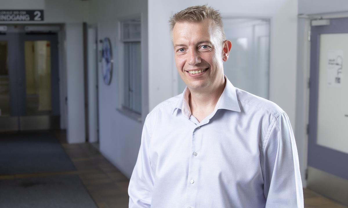 Kenneth er contract manager i Administrations- og Servicestyrelsen ...